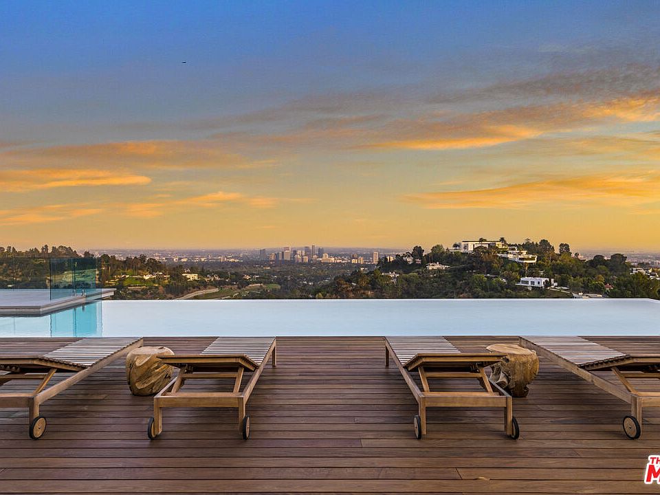 10721 Stradella Ct, Los Angeles, CA 90077 | MLS #22-166189 | Zillow