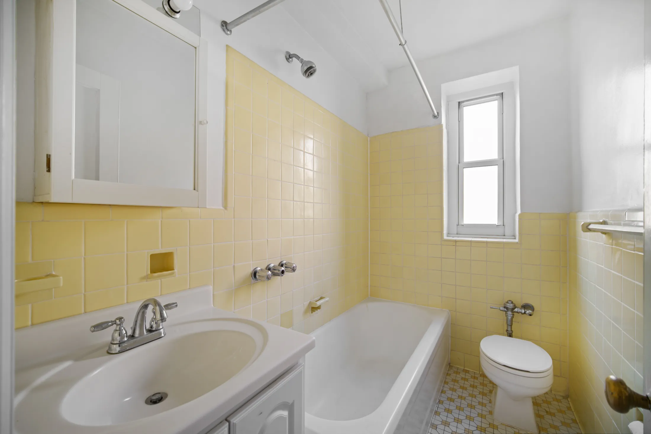 250 Cabrini Boulevard #5C in Hudson Heights, Manhattan | StreetEasy