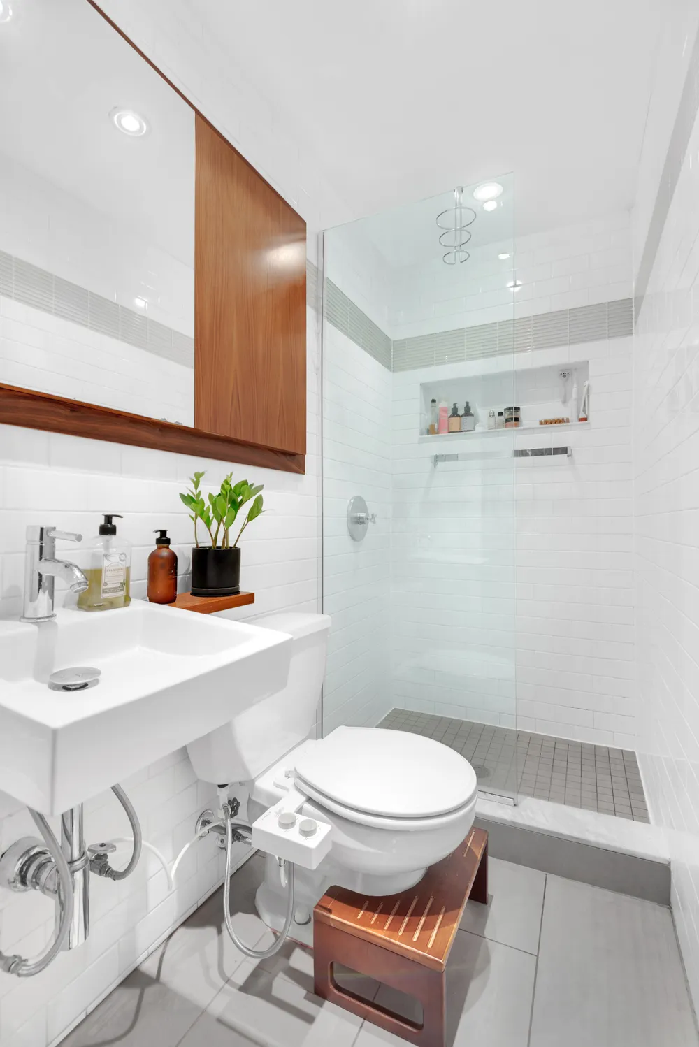 334 West 17th Street #4E in Chelsea, Manhattan | StreetEasy