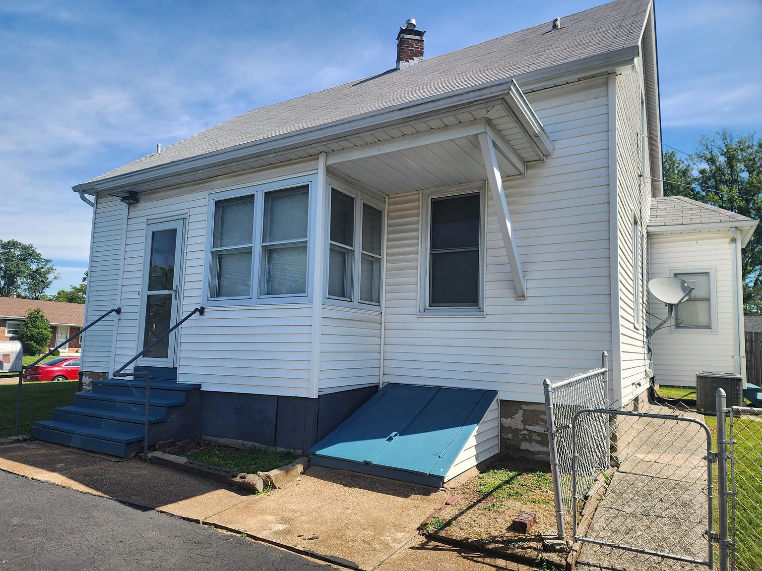 7352 Yates St, Saint Louis, MO 63116 | Zillow