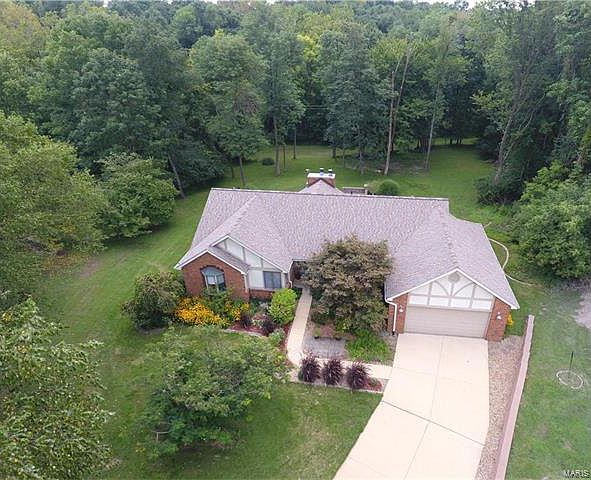 15 Ginger Ridge Ln, Glen Carbon, IL 62034 | Zillow