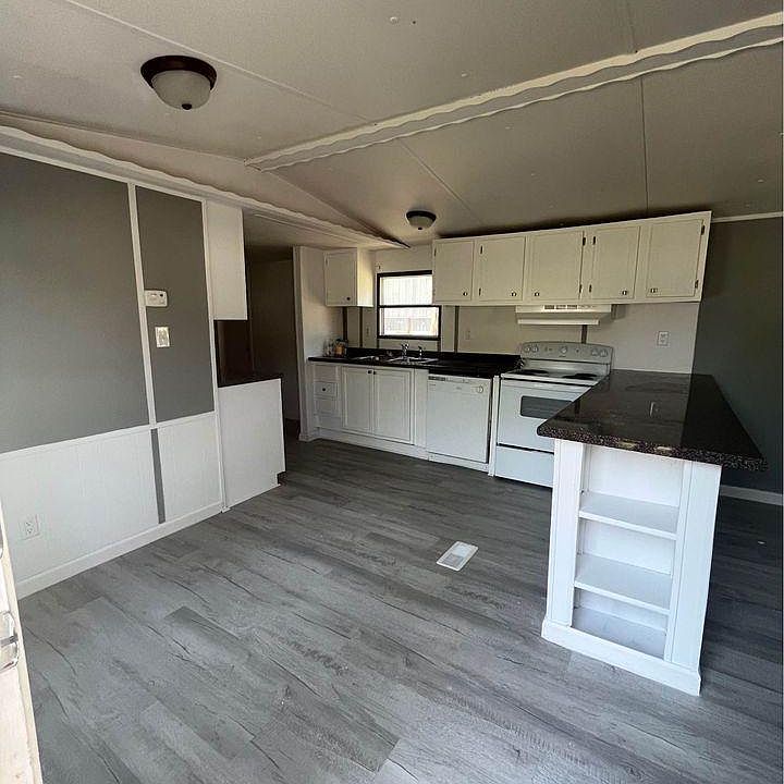 1700 Robin Dr, High Ridge, MO 63049 | Zillow