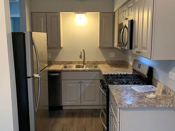 10304 Ridgeland Ave, Chicago Ridge, IL 60415 | Zillow