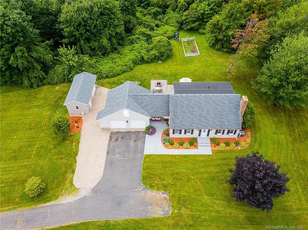 161 Tryon St, Middletown, CT 06457 | Zillow