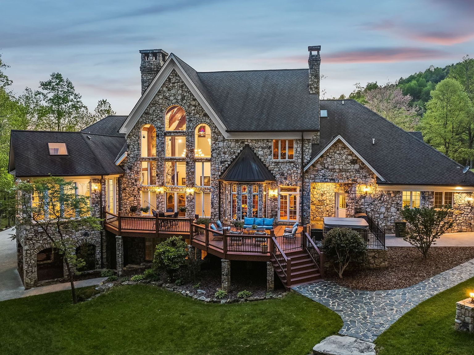 5712 Summit Rd, Purlear, NC 28665 | Zillow