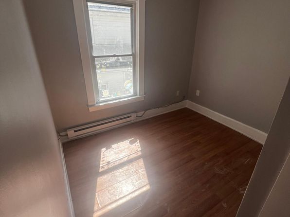 Apartments For Rent in Fitchburg MA | Zillow
