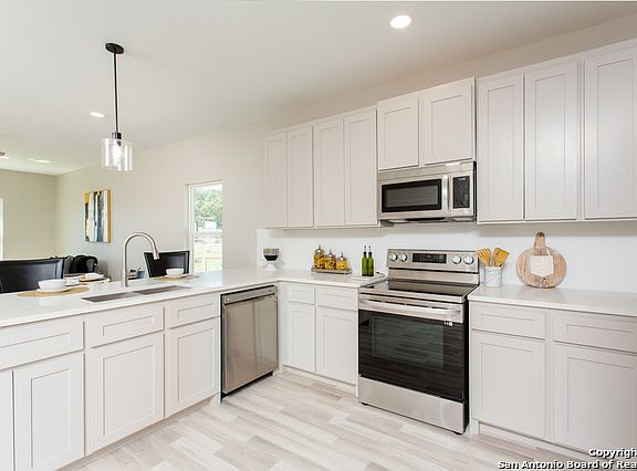 716 Golf Course Dr E, Spring Branch, TX 78070 | MLS #1683604 | Zillow