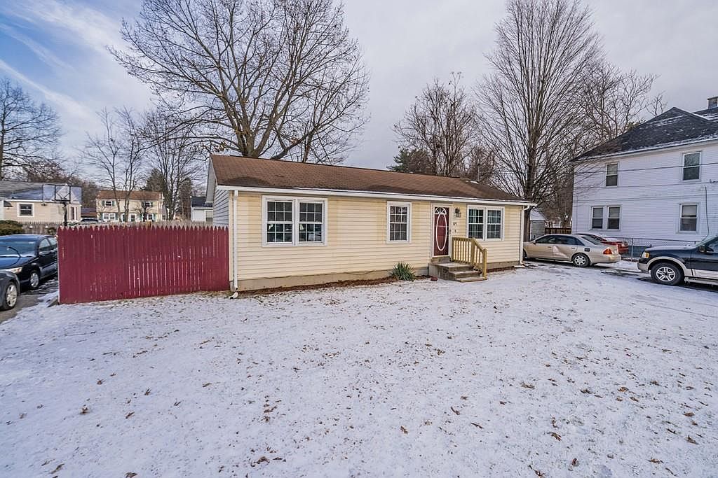 57 Pelham St, Springfield, MA 01109 | Zillow