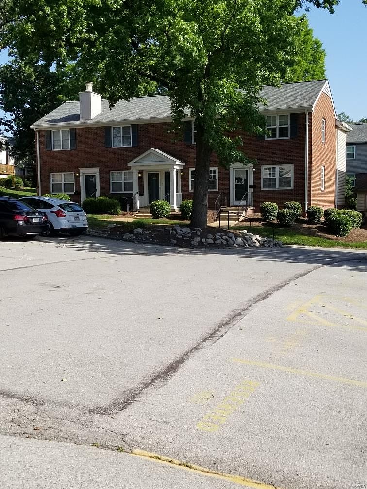 1455 Bobolink Pl, Saint Louis, MO 63144 | Zillow