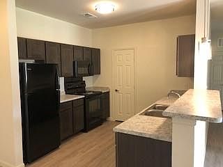 Shadow Ridge Apartment Homes Apartment Rentals - Round Rock, TX | Zillow