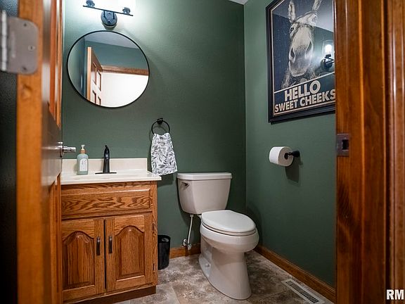 35545 Route 111 Hwy, Modesto, IL 62667 | Zillow