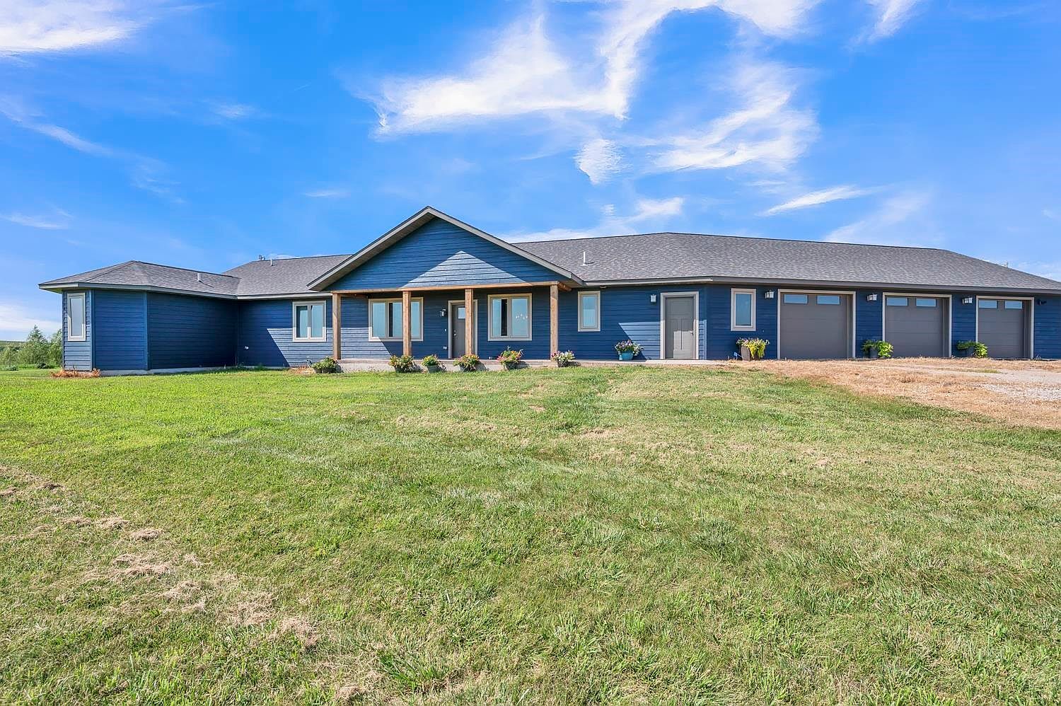 7095 200th St, Harris, IA 51345 | Zillow