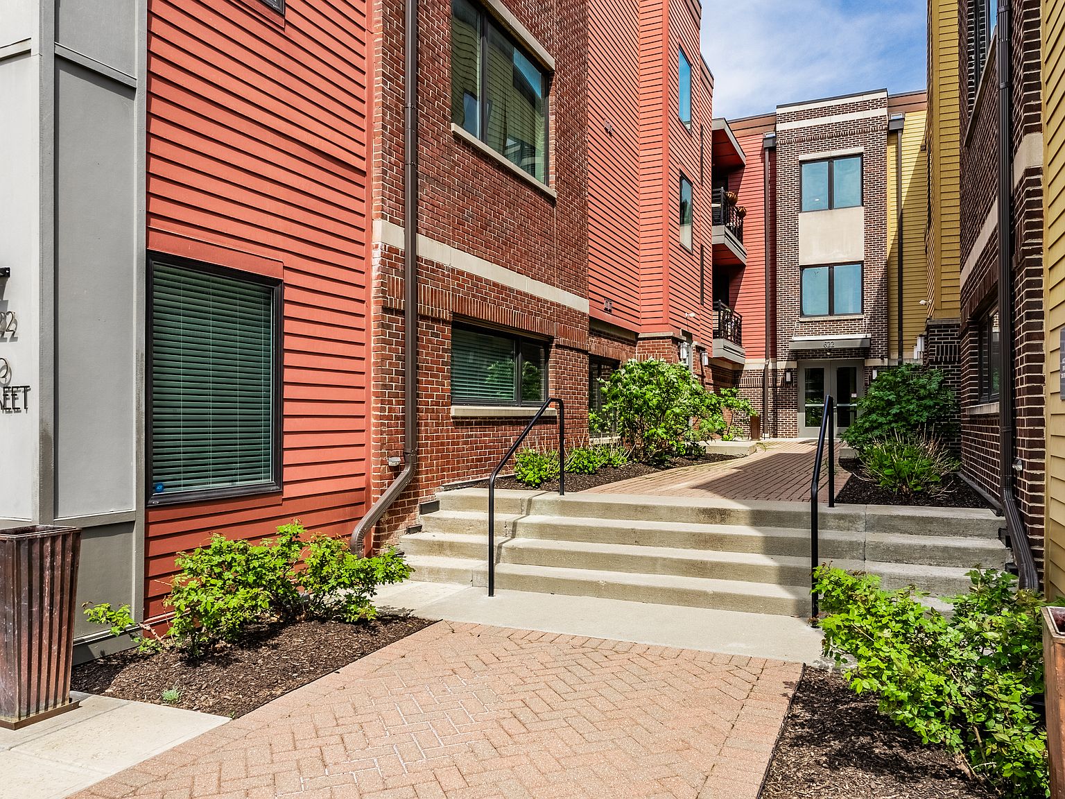622 E 10th St #211, Indianapolis, IN 46202 | Zillow