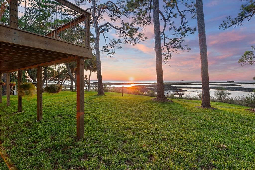 16931 SW 133rd St, Cedar Key, FL 32625 | MLS #OM685003 | Zillow