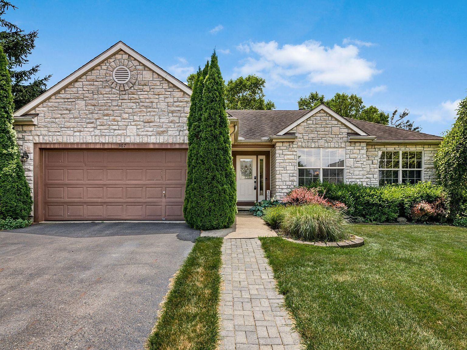 307 Edgemont Ct, Pataskala, OH 43062 | Zillow