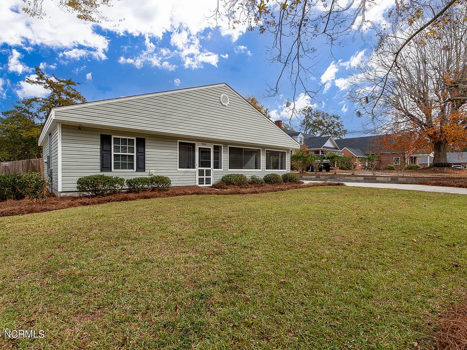 304 W Hargett Street, Richlands, NC 28574 | Zillow