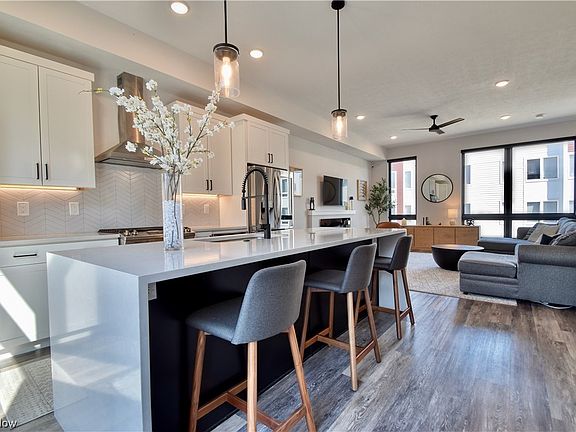 1446 E 15th St, Cleveland, OH 44114 | MLS #5022134 | Zillow