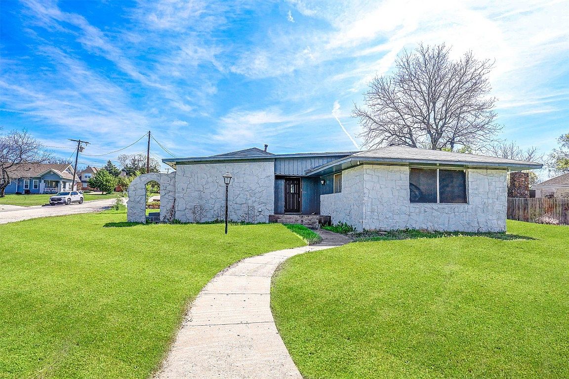 1101 S Trinity St, Decatur, TX 76234 | MLS #20542352 | Zillow