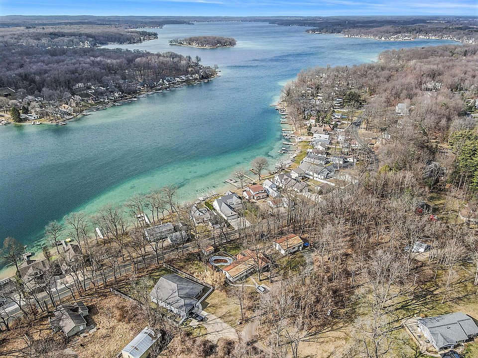 238 E Gull Lake Dr, Augusta, MI 49012 | Zillow