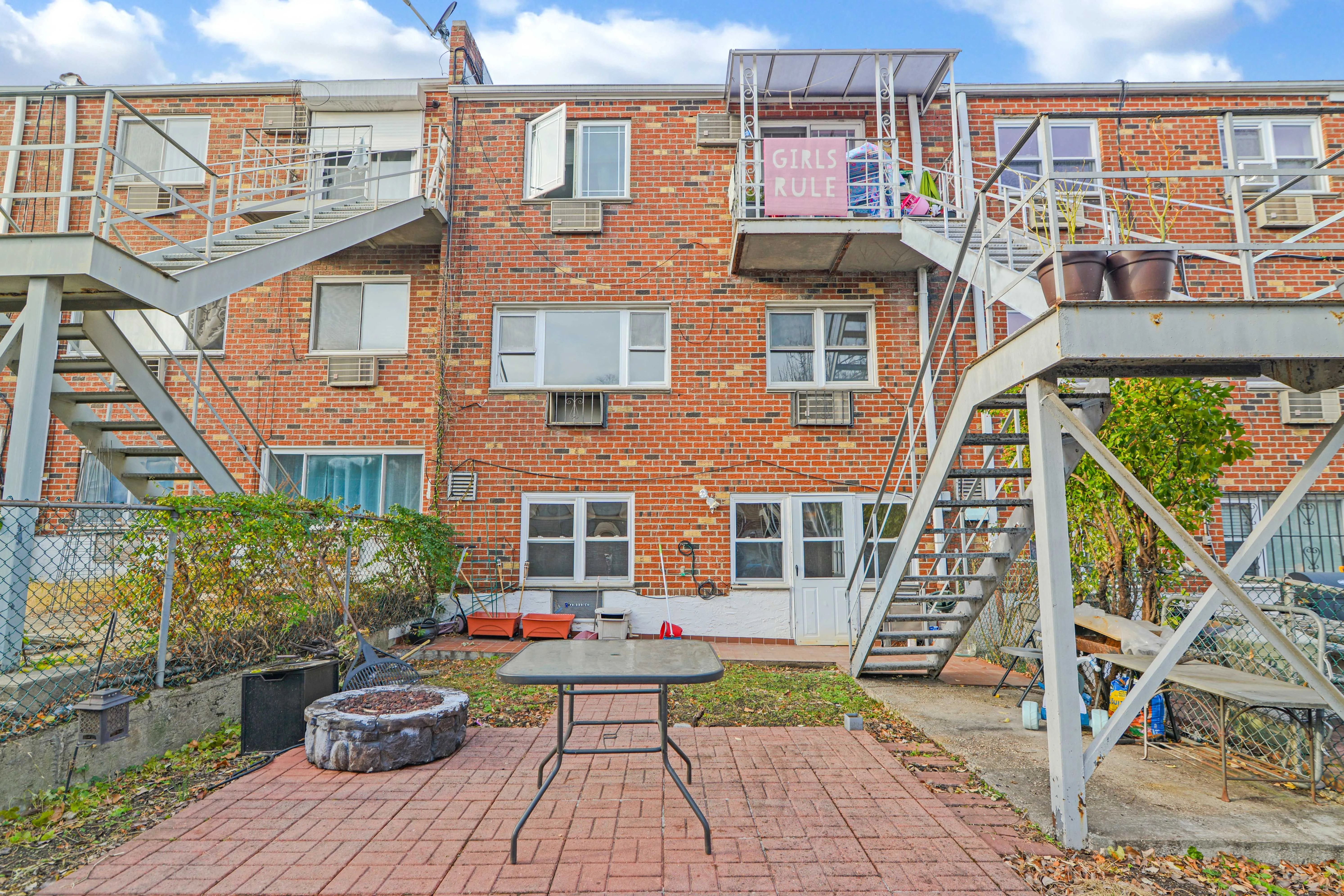20-39 49th Street FAMILY-LEGAL-THREE in Ditmars-Steinway, Queens ...