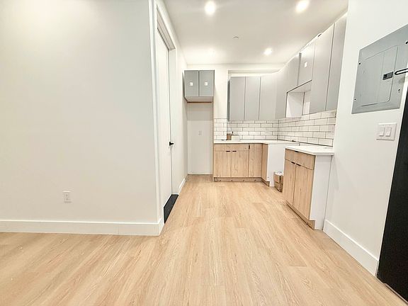 462 E 29th St #1R, Brooklyn, NY 11210 | Zillow