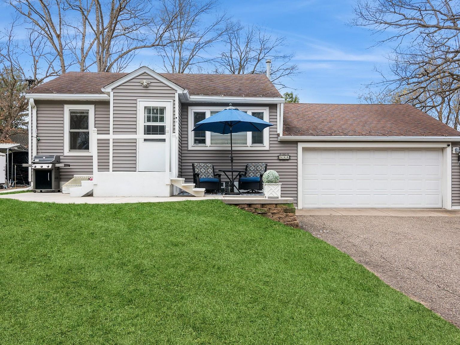 335 Hawthorne Rd, Wyoming, MN 55092 | Zillow