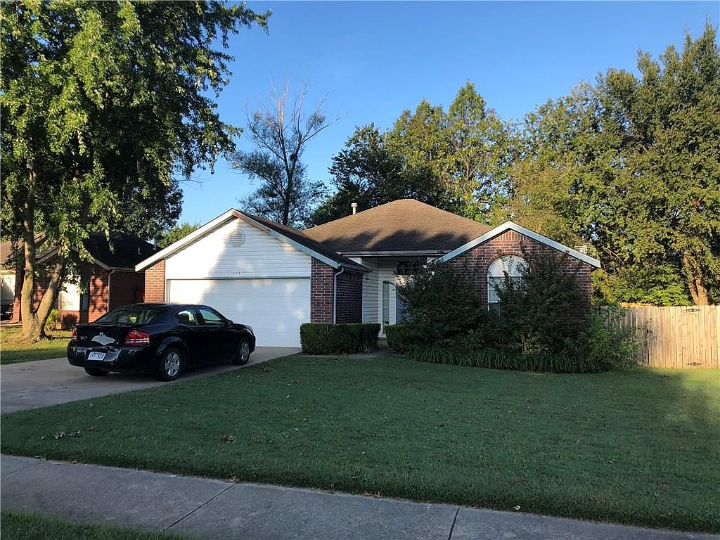 494 Robin Hood Ct, Springdale, AR 72764 | Zillow