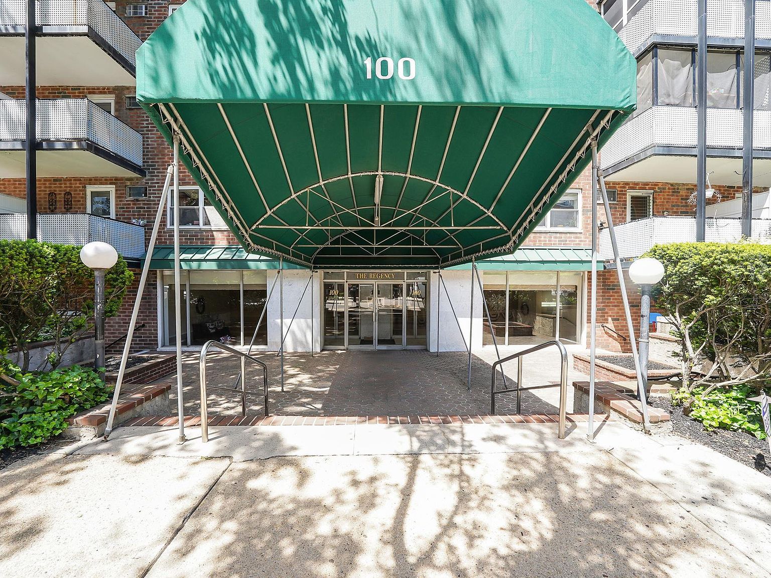100 Lincoln Avenue #28C, Mineola, NY 11501 | MLS #865607 | Zillow