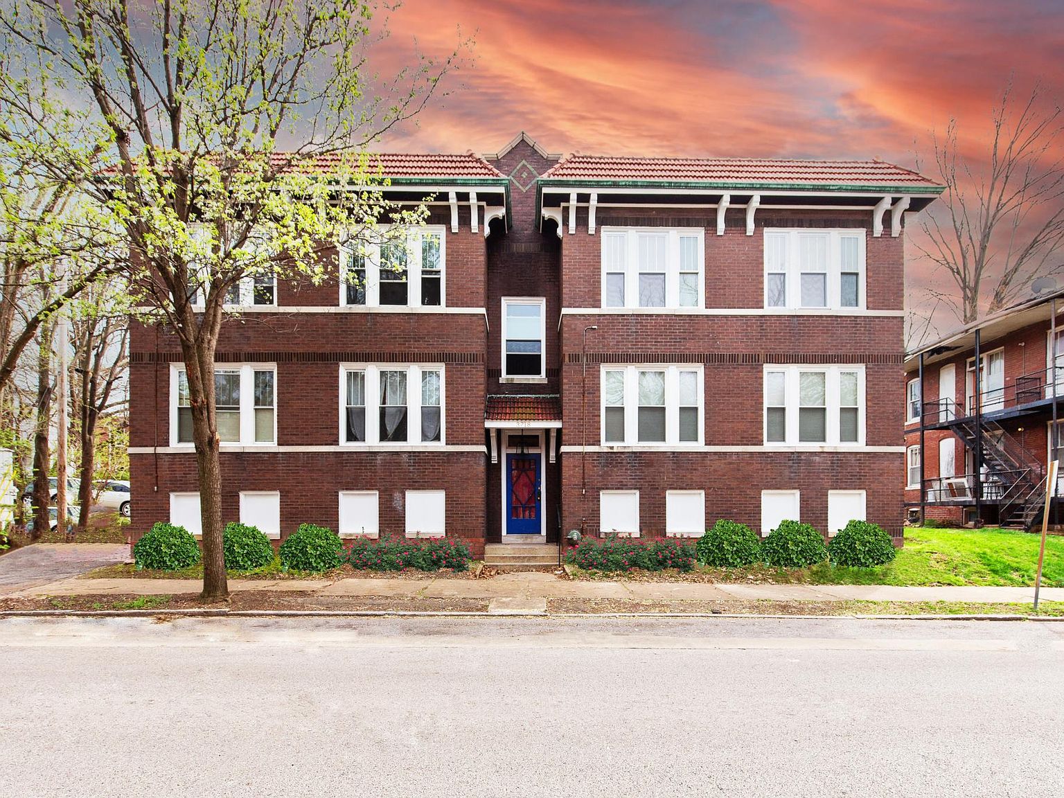3718 McDonald Ave #2FW, Saint Louis, MO 63116 | Zillow