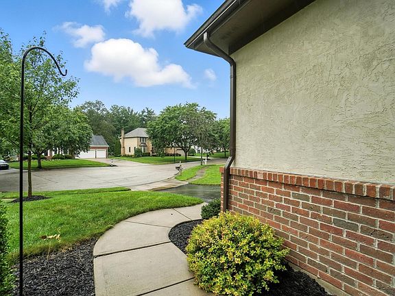 235 Barnhill Ct, Gahanna, OH 43230 | Zillow