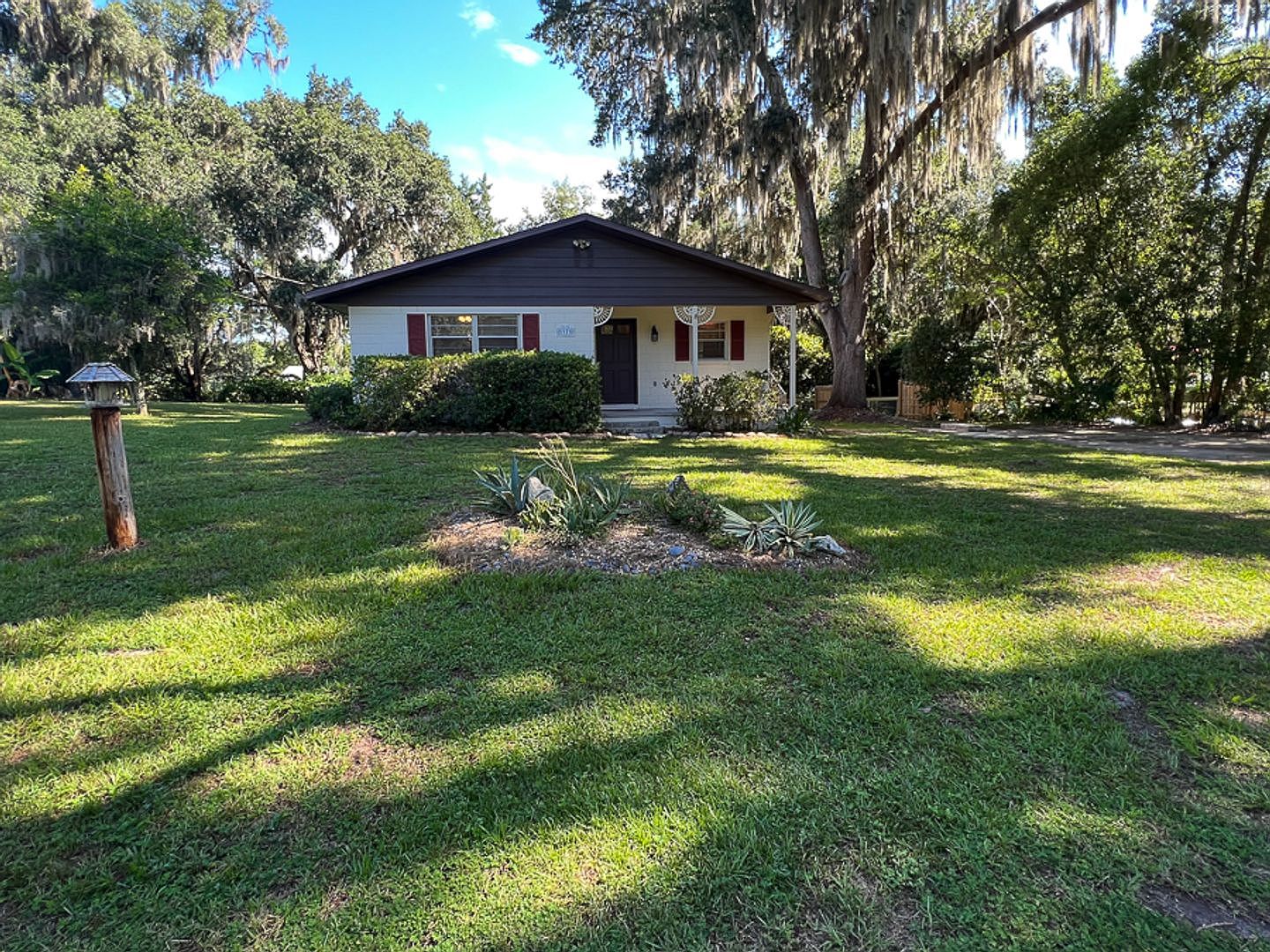 5975 Avenue C, Mcintosh, FL 32664 | Zillow