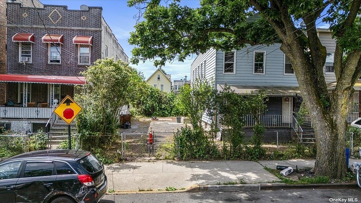 762-764 E 221st Street, Bronx, NY 10467 | Zillow
