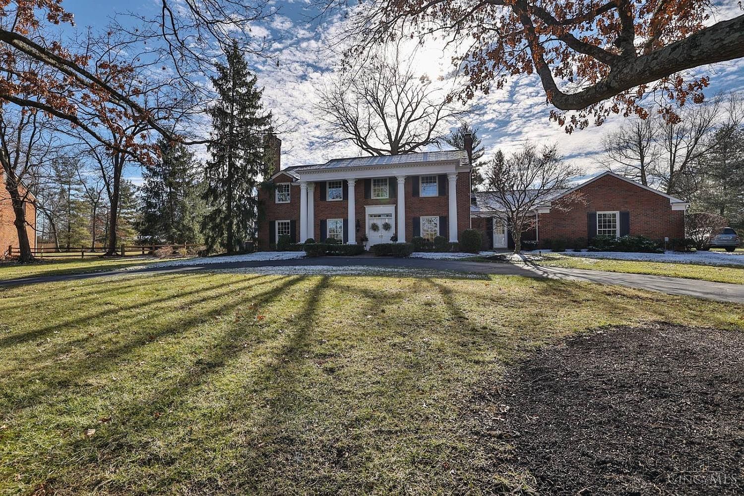 8190 N Clippinger Dr, Cincinnati, OH 45243 | Zillow