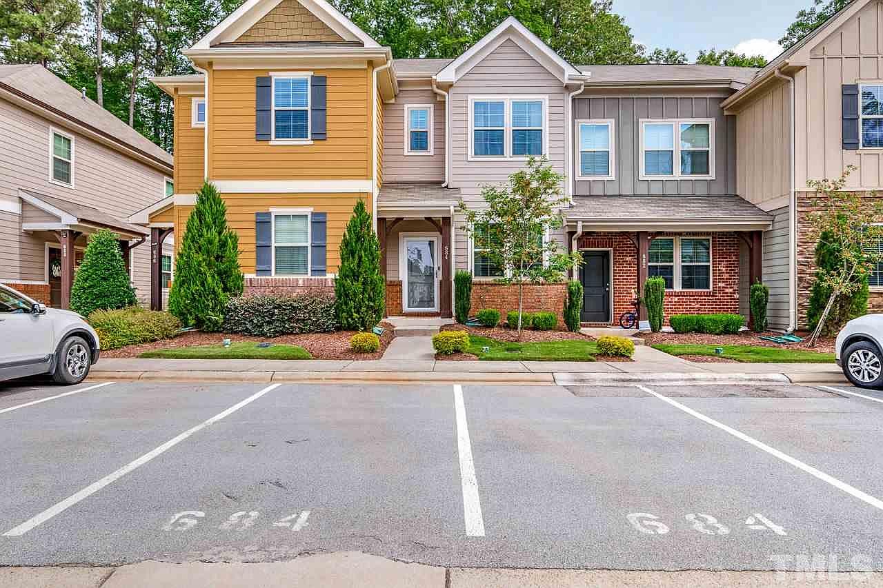 684 Wickham Ridge Rd, Apex, NC 27539 | Zillow