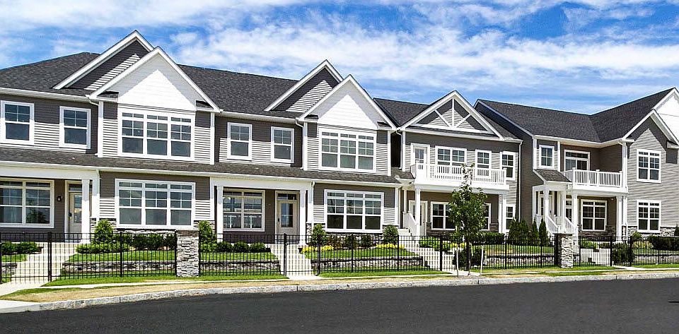 289 Silver Timber Dr, Yaphank, NY 11980 | Zillow