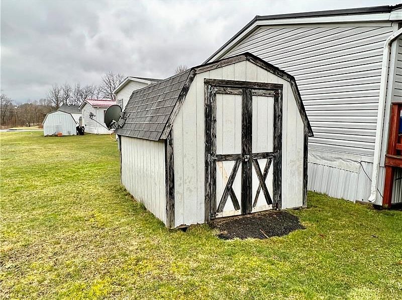 222 Tee Dr, Tarrs, PA 15688 | Zillow