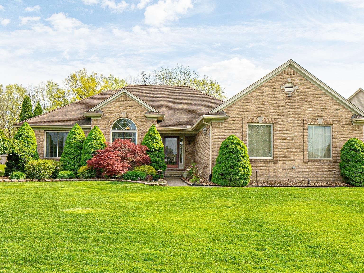 26589 Hawthorne Blvd, Flat Rock, MI 48134 | Zillow