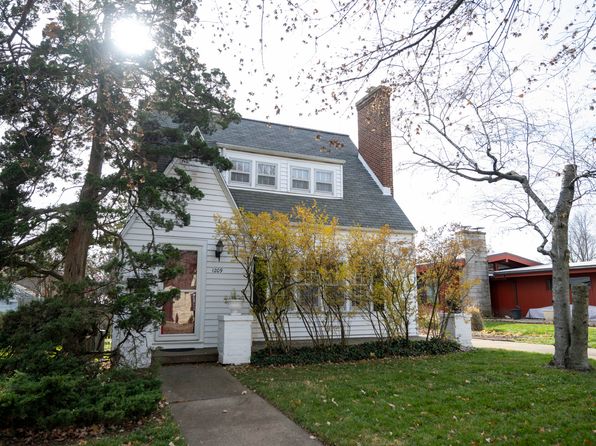 61821 Real Estate - 61821 Homes For Sale | Zillow