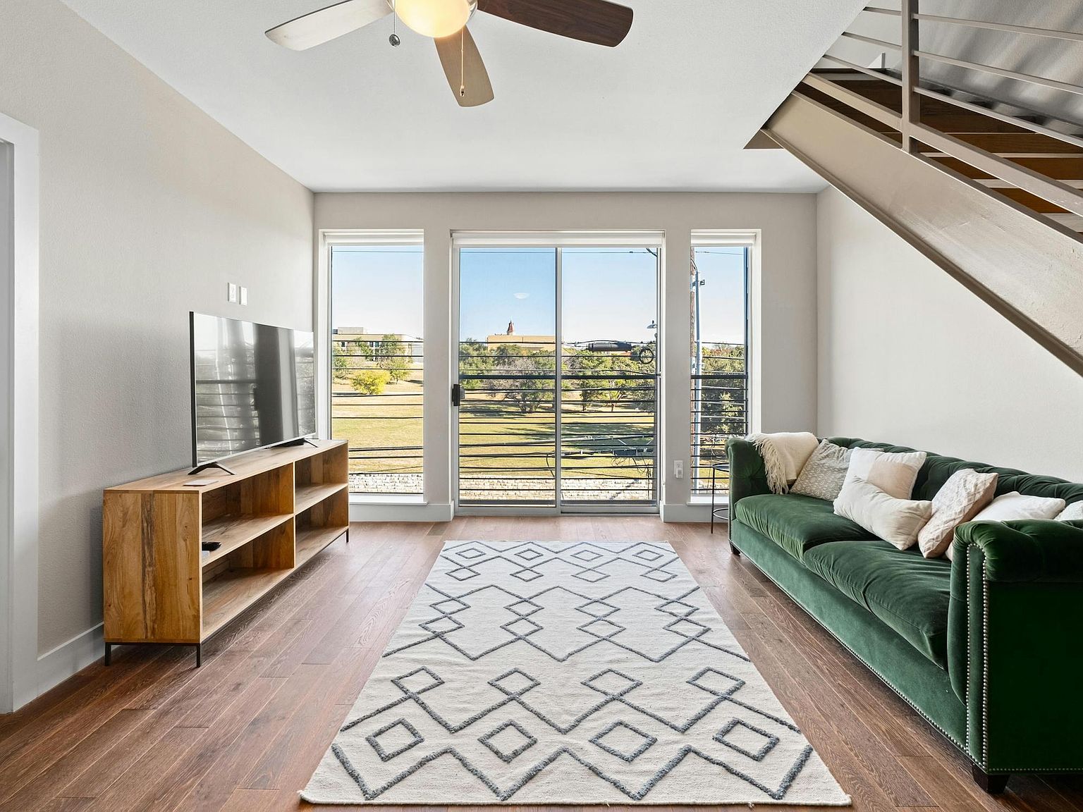 3114 S Congress Ave UNIT 307, Austin, TX 78704 | Zillow