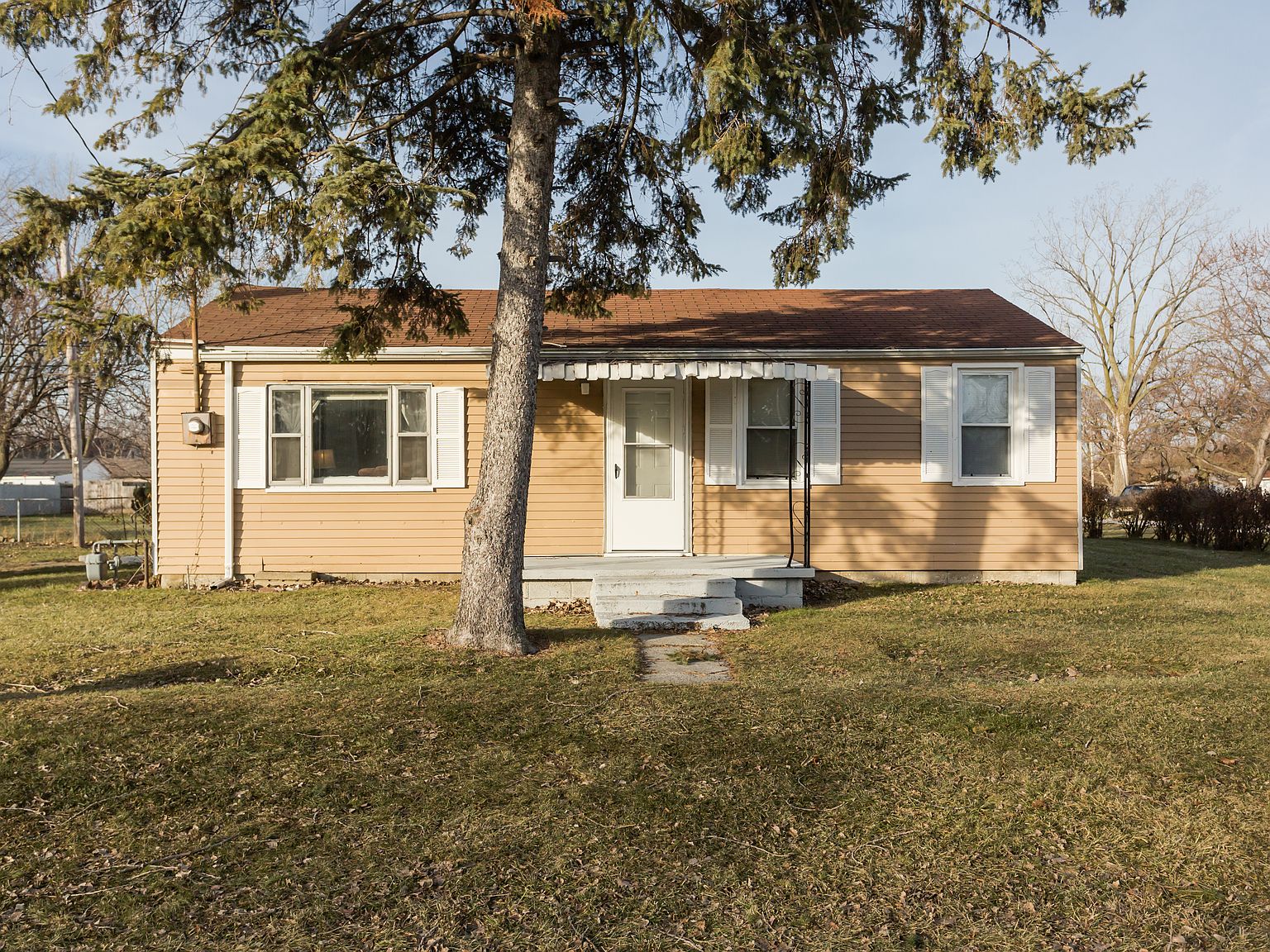 108 S Berlin Ave, Oregon, OH 43616 | Zillow