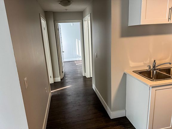 25 Centre St #904, London, ON N6J 0B3 | Zillow