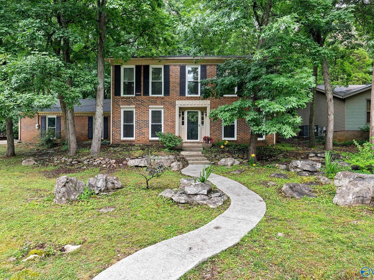 712 Bluewood Dr SE, Huntsville, AL 35802 | Zillow