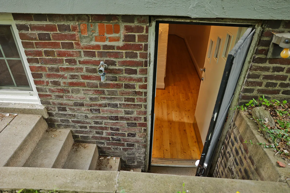 1819 Lamont St NW Apt B, Washington, DC 20010 | HotPads