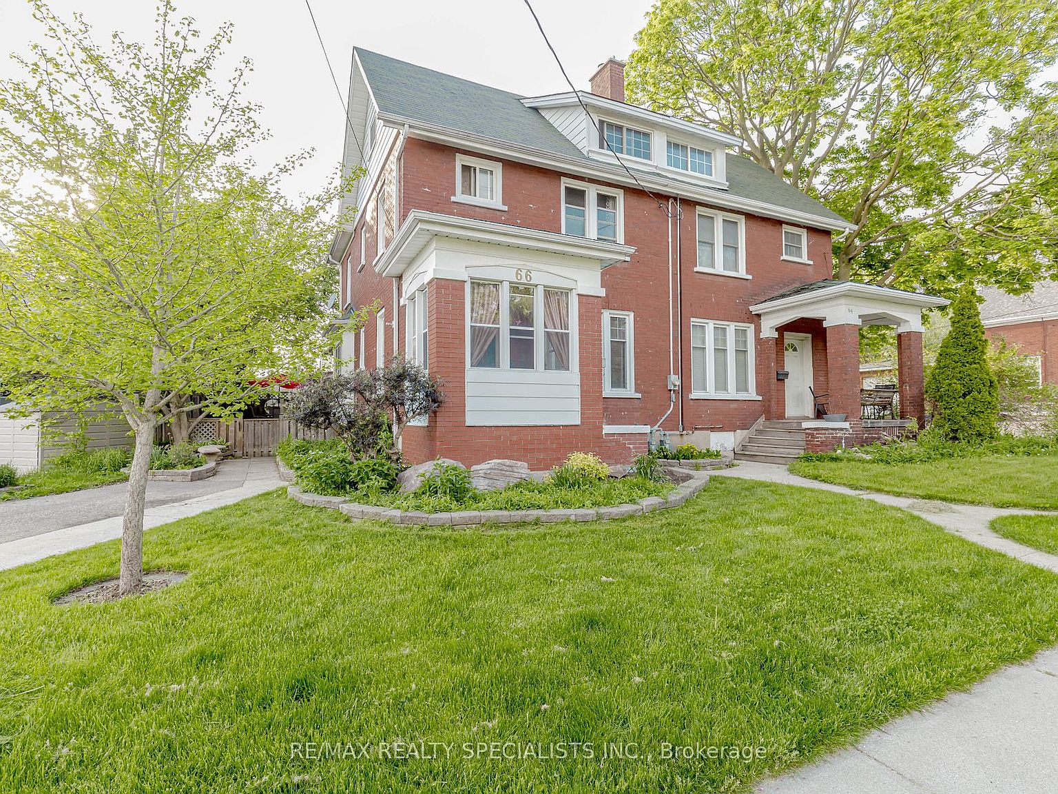 66 Agnes St, Kitchener, ON N2G 2G1 | MLS #X8307486 | Zillow