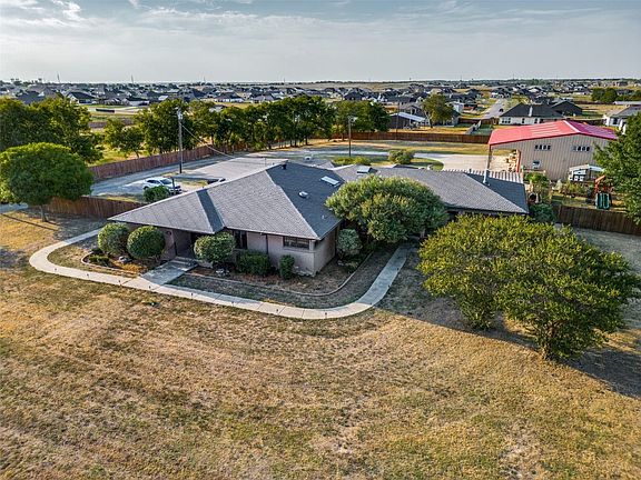 469 Pioneer Rd, Rhome, TX 76078 | MLS #20394332 | Zillow