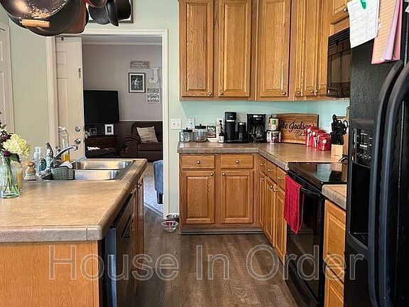 8 Worley Ridge Trl, Candler, NC 28715 | Zillow