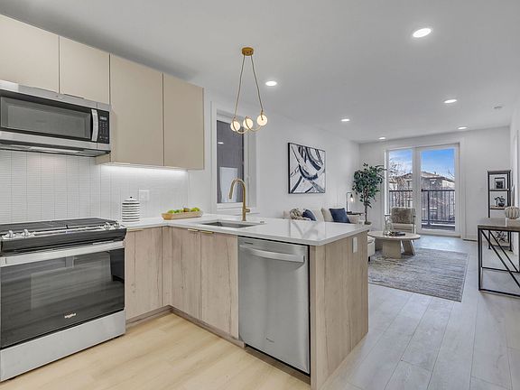 4744 S Michigan Ave #4W, Chicago, IL 60615 | Zillow