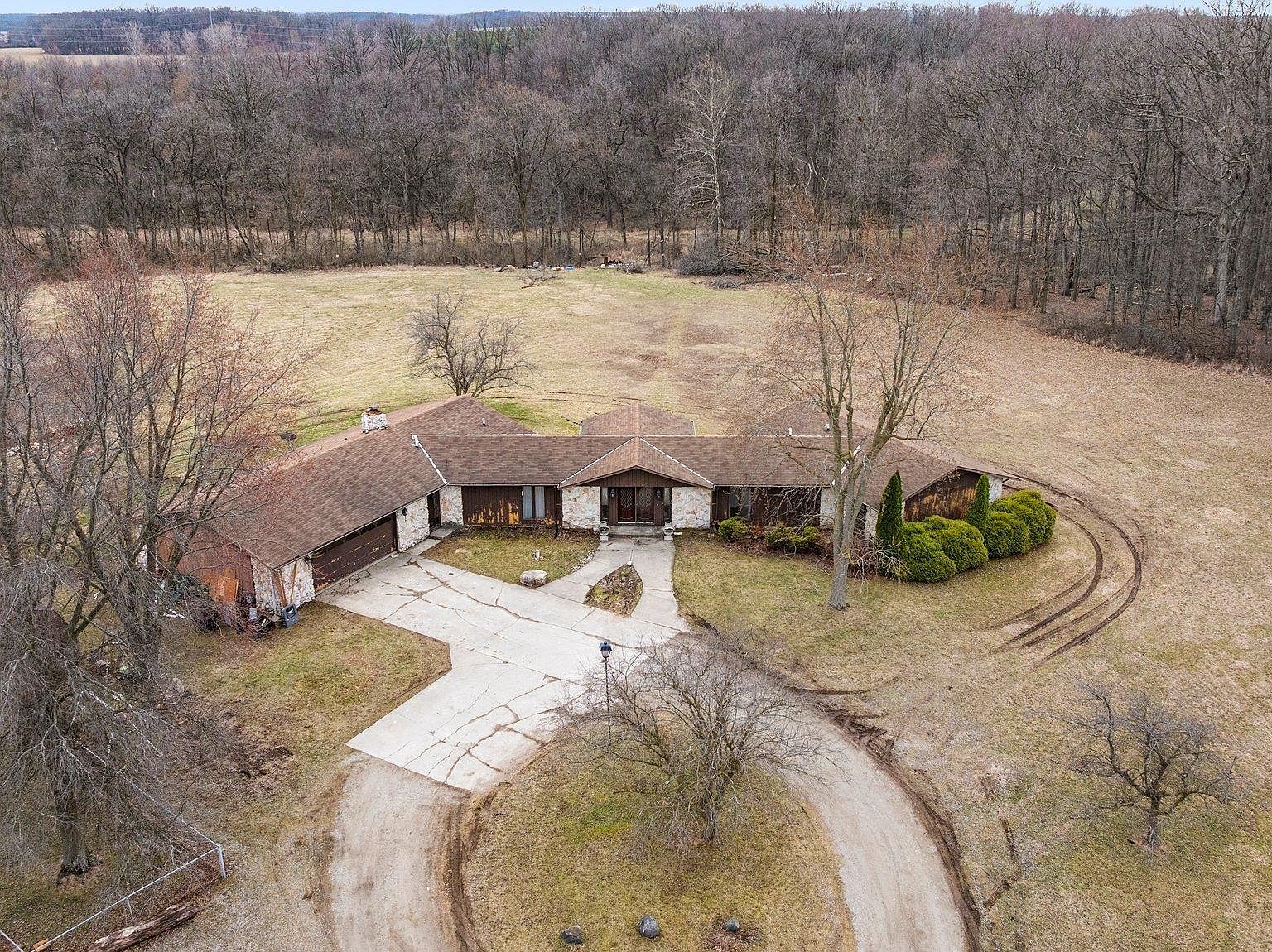 6718 County Road 32, Butler, IN 46721 | Zillow