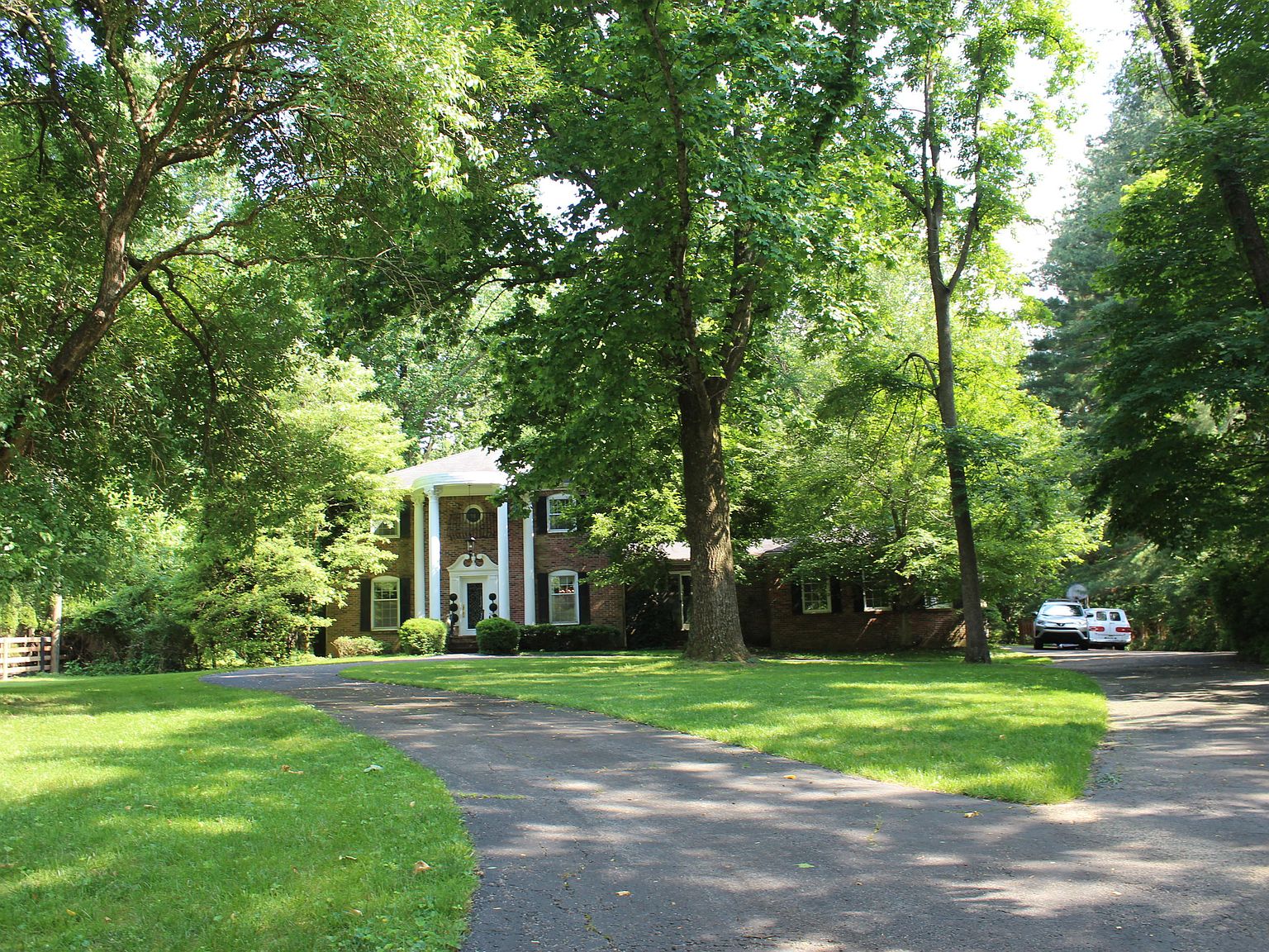 11124 Nutwood Rd, Anchorage, KY 40223 | Zillow