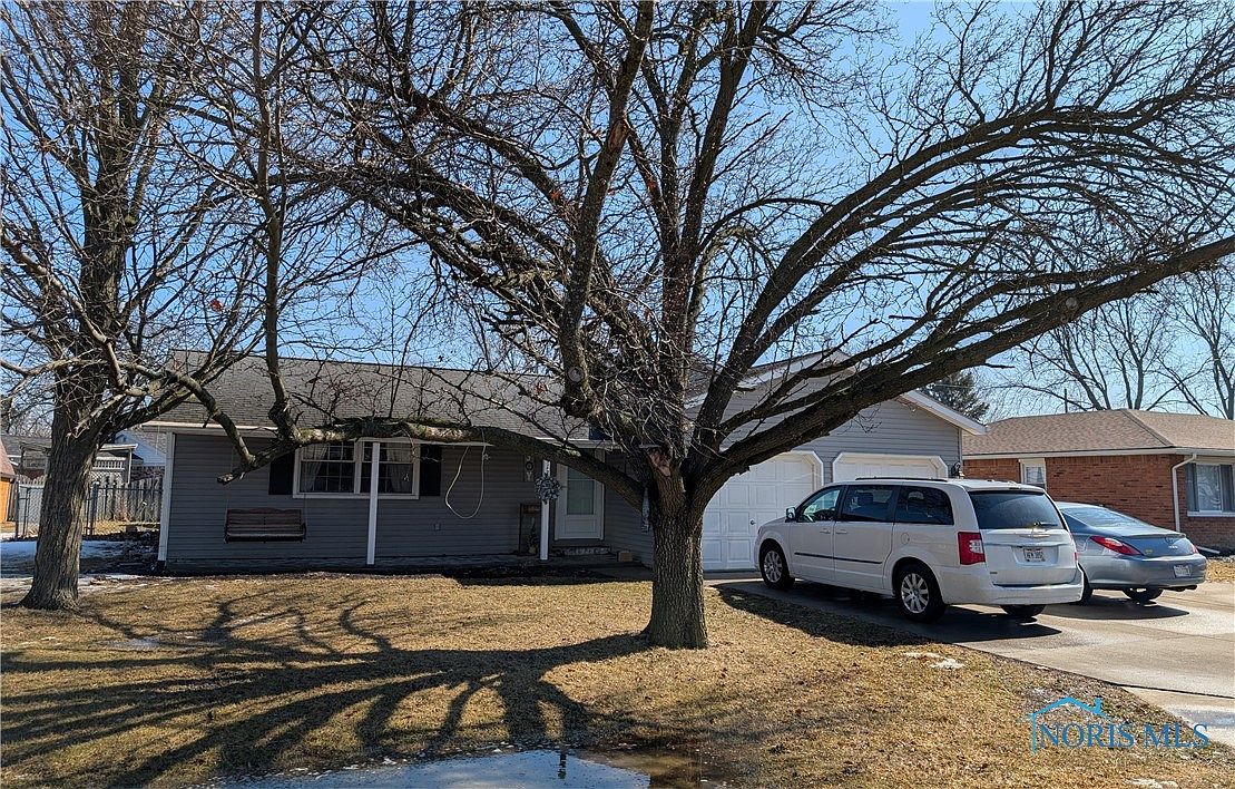 413 Clover Ln, Wauseon, OH 43567 | Zillow